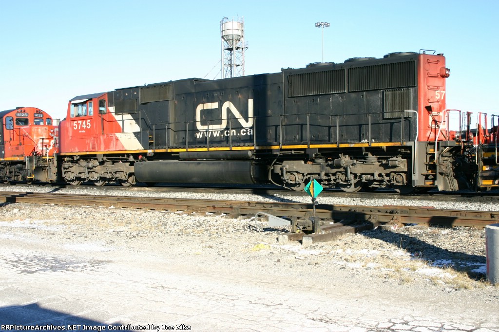 CN 5745 SD 75I
